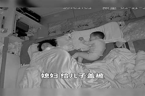 男子远程喊媳妇给儿子盖被子，网友：网线另一头是满满的爱。