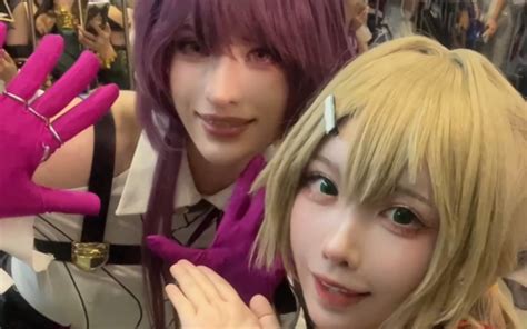 被卡琳娜摸头了 卡门！ 哔崽ovo 哔崽ovo 哔哩哔哩视频