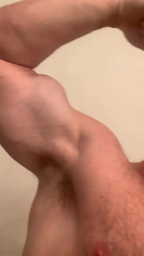 Straight Guy Makes You Worship His Muscles Thisvid Com
