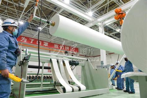 北京加速熔喷无纺布生产 人民图片网