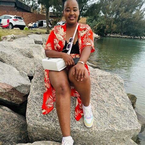 Umngani Weqiniso Uhlala Noma Sumthelele Ngophenyane💔🤣 She Called Her Mom Crying Uthandeka