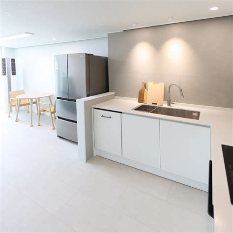 모던의 재해석 23평 기본 구조의 아파트 리모델링 라이프스타일 슈퍼앱 오늘의집