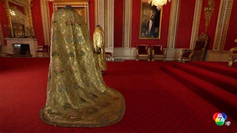 ข่าวรถไฟสหรัฐฯ ตกราง และเกิดเหตุไฟไหม้ครั้งใหญ่