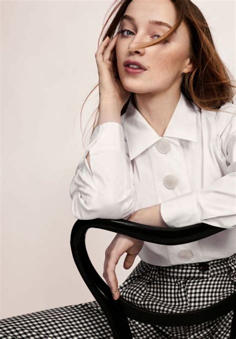 Phoebe Dynevor Photoshoot For Harper´s Baazar 2020 • Celebmafia
