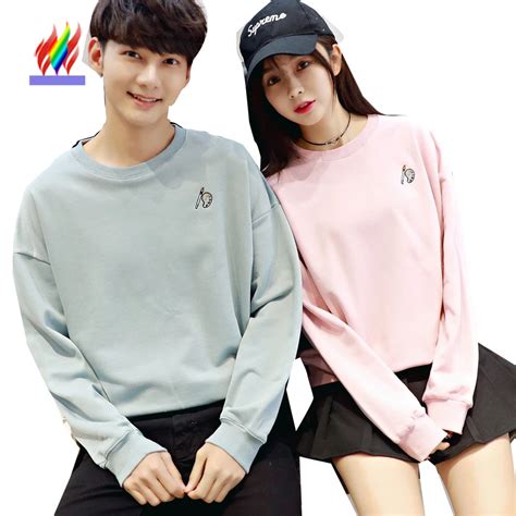 매칭 커플 옷 애호가 스웨터 새로운 가을 겨울 느슨한 탑 인쇄 귀여운 달콤한 핑크 한국어 커플 후드 애호가 에서매칭 커플 옷