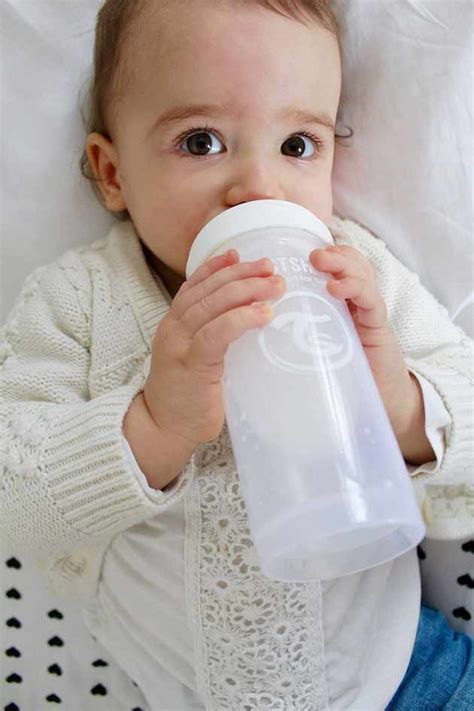 تعبیر خواب شیر مادر نخوردن نوزاد و بچه گریه کردن و شیر یکی دیگه رو دادن