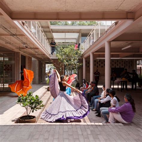 Rozana Montiel Places Courtyard At Heart Of Mexico City Community Centre