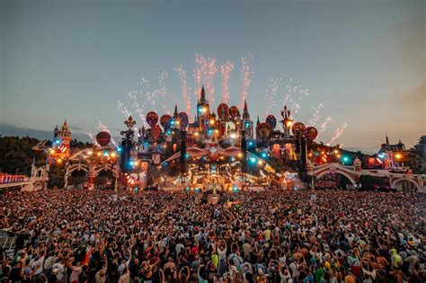 Tomorrowland Feiert Sein 20 Jähriges Jubiläum Auch Beim Amsterdam Dance