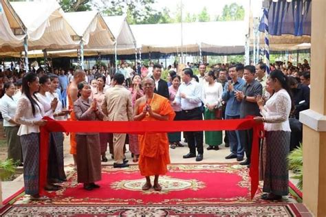 សម្តេចកិត្តិសង្គហបណ្ឌិត ម៉ែន សំអន អញ្ជើញជាអធិបតីសម្ពោធអគារសិក្សា ១ខ្នង តម្លៃជិត ៤០ម៉ឺនដុល្លារ