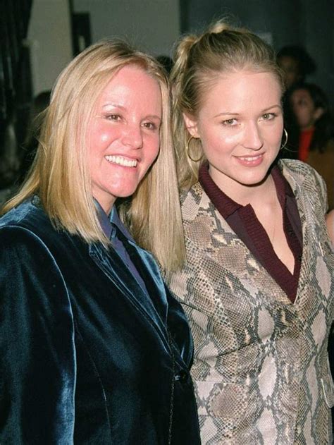 Jewel Says Her Mother Embezzled Over 100m From The Singer First