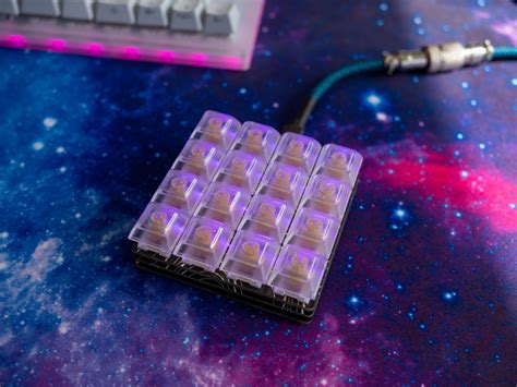 Assembling Keybow 2040