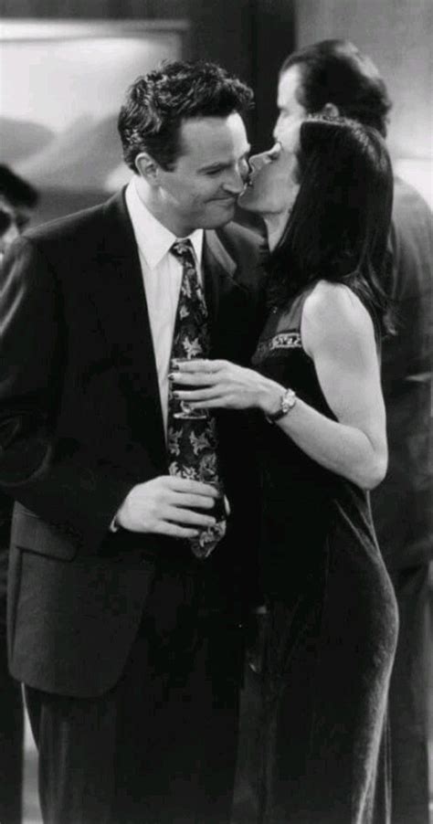 Pin by Татьяна on Друзья Joey friends Friends cast Friends scenes