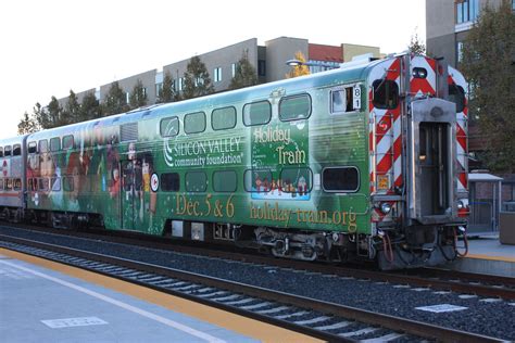 Caltrain Cab Car 4024 With Holiday Train Advertising Wrap Flickr