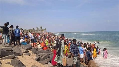 Kaanum Pongal Celebration In Chennai இன்று காணும் பொங்கல் கொண்டாட்டம் கடற்கரையில் டிரோன்கள்