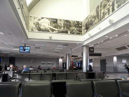 Now Airport Employees Are Being Trained To Spot Sex Traffickers Reason Com