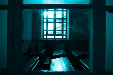 Premium Photo Glass Window On Table In Building