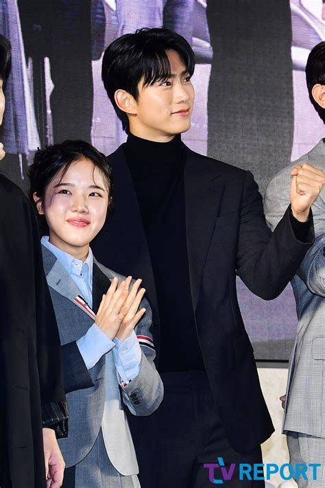 오늘자 한산 리덕스 쇼케이스 옥택연 연예이슈 수다방 네모판