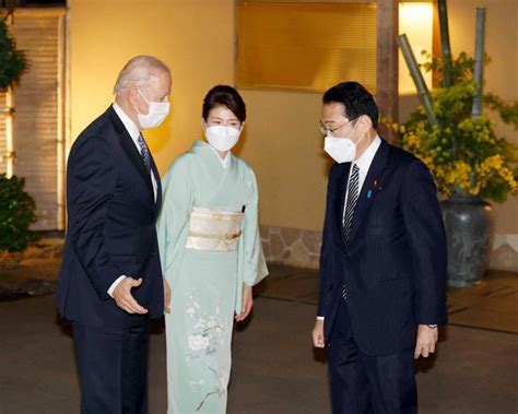 バイデン大統領を「和」でおもてなし 着物姿の岸田首相夫人が茶道披露芸能デイリースポーツ Online