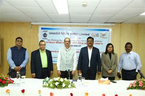 Nmdc Organises Interactive Session On Gem Contracts And Management Indian Psu Public Sector