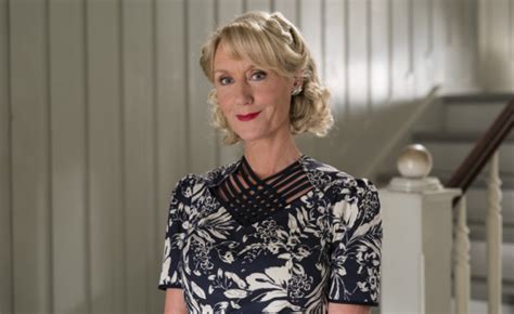 Nu Afslører Badehotellets Fru Frigh Det Fik Jeg Med