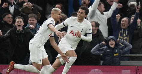 손흥민 빠진 토트넘 8분 동안 3골 폭풍 브렌트퍼드 꺾고 4위 복귀