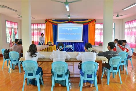 ဒက္ခိဏခရိုင်ရုံး လူထုအခြေပြုဗဟိုဌာန Community Centre ခန်းမ၌ သတင်းဓာတ်ပုံရိုက်ကူး တည်းဖြတ်နည်း