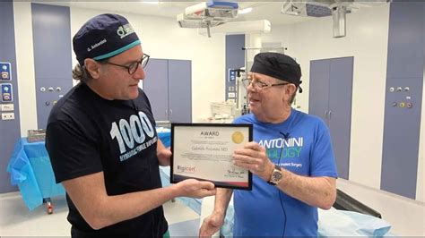 1000 Инфрапубикальные пенильные имплантаты Награда за заслуги Профессор ...