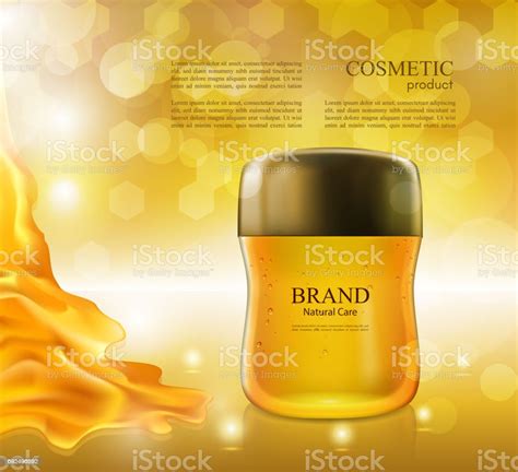 화장품 광고 포스터입니다 보습 영양 크림 빛나는 배경에 고립 된 천연 재료에 따라 피부 보호에 대 한 노란색황금 배경에 꿀 이랑 3d 현실적인 벡터 일러스트 레이 션 3차원