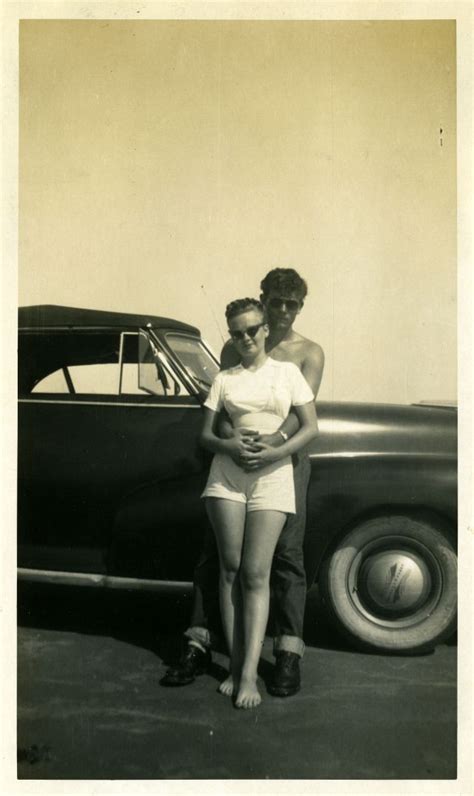 42 Intimate Photos Of Young Couples In The 1950s ~ Vintage Everyday
