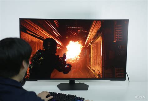 크고 아름다운 43인치 4k 게이밍 모니터 삼성전자 오디세이 네오 G7 G70nc