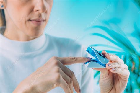Measuring Oxygen Saturation With Pulse Oximeter Stock Image F Science Photo Library