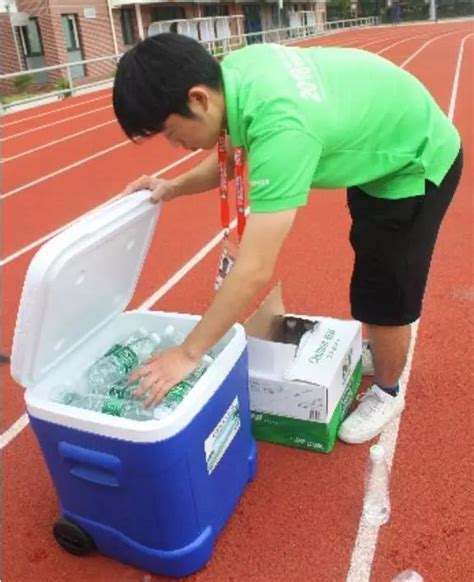 花絮普陀赛区志愿者贴心保障 让运动员安心备赛