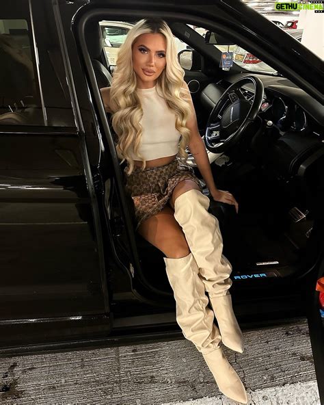 Mollie Salmon Wiki Biography Age Gallery Spouse And More