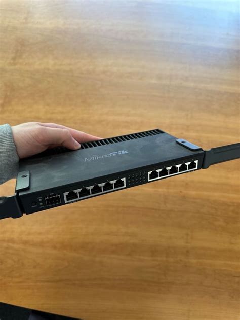 Mikrotik Router Rb4011 Doccasion à Ittigen Pour Chf 125 Avec Livraison Acheter Sur Ricardo