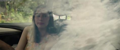 စုံတွဲနှစ်တွဲရဲ့ ၃ ပွင့်ဆိုင် အချစ်ဇာတ်လမ်းကို ပုံစံအမျိုးမျိုးနဲ့