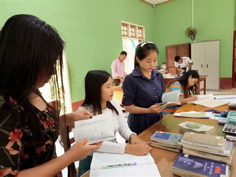 ကွန်ဟိန်းမြို့တွင် ဌာနဆိုင်ရာရုံးများသို့ ရွေ့လျားစာကြည့်တိုက်စနစ်ဖြင့် စာအုပ်စာစောင်များ ကွင