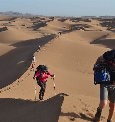 Senderismo Al Desierto Trekking Por Las Montañas Y Desierto Marruecos