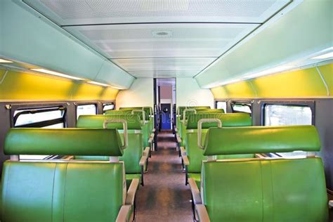Compartiment De Train De Cru Image Stock Image Of Longeron Rétro