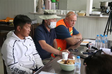 Дундговь аймгийн Өлзийт суманд мал зүй бусаар хорогджээ