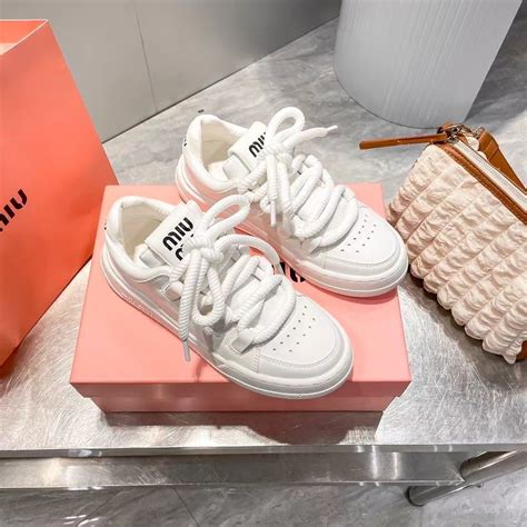 Кроссовки Миу Миу купить на Ozon по низкой цене