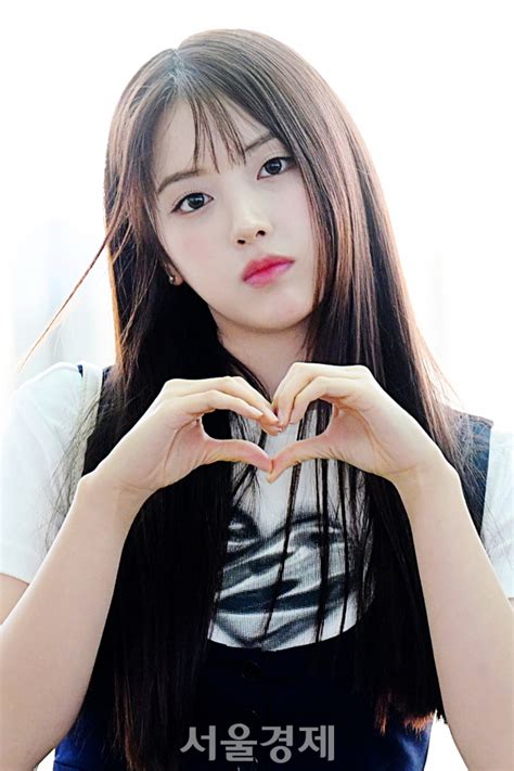 엔믹스 지우 막내의 애교 [se★포토] 서울경제