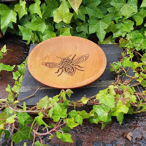 Small Celtic Bee Plate Burnt Offerings