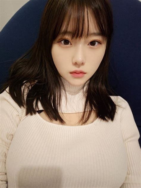 ㅇㅎㅂ 4월 데뷔 예정인 J컵 Av 신인 배우 Vortex Gaming