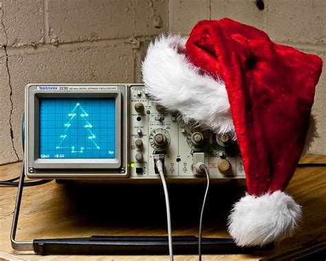 Oscilloscope Christmas Tree