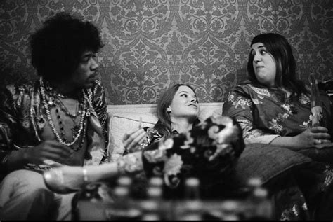 Jimi Hendrix Michelle Phillips And Cass Elliot Backstage At The Hollywood Bowl 1968 R