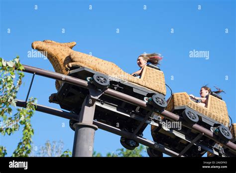 Flight Of The Hippogriff Ride People Riding Hogsmeade Wizarding