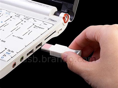 Clean Your Usb Port Gadgetsin