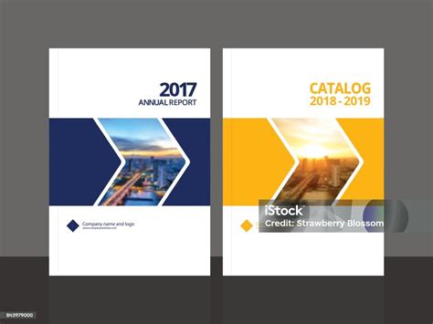 연례 보고서 및 비즈니스 카탈로그 잡지 전단지 또는 소책자에 대 한 디자인을 커버 안내 책자 서식 파일 레이아웃입니다 A4와 그라디언트 메쉬 커버 벡터 Eps 10 샘플