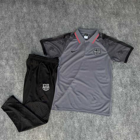 لباس تیم بارسلونا دالان اسپورت