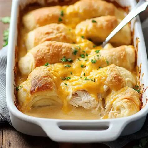 Easy 5 Ingredient Chicken Crescent Roll Casserole Quickie Recipe